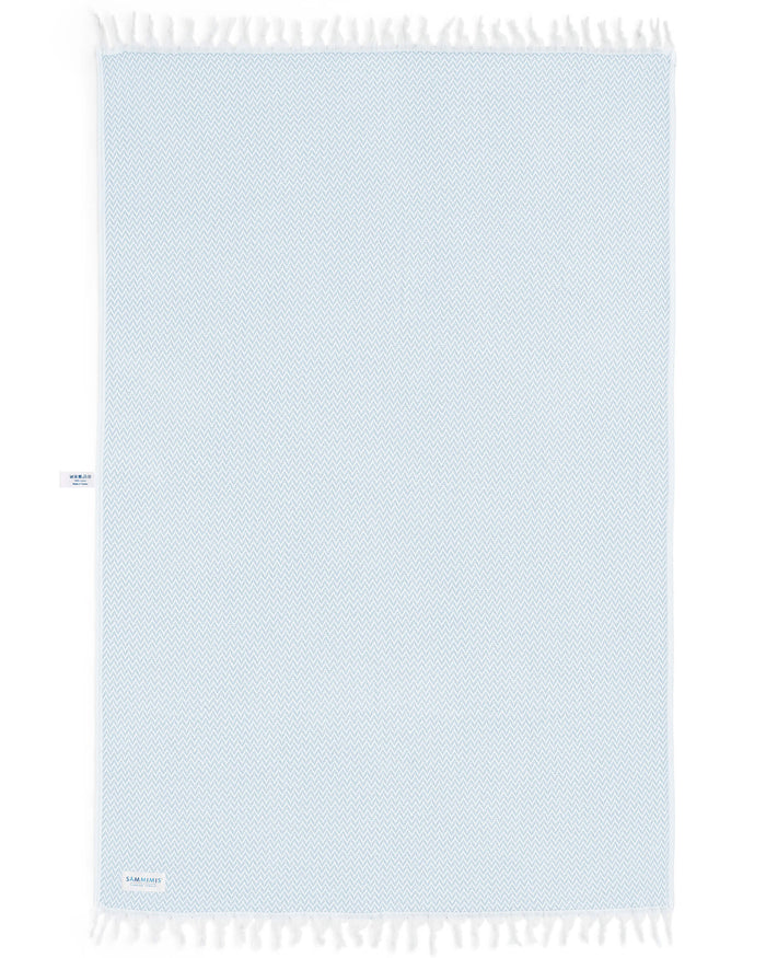 BARCELONA Throw: Ice Blue/Natural